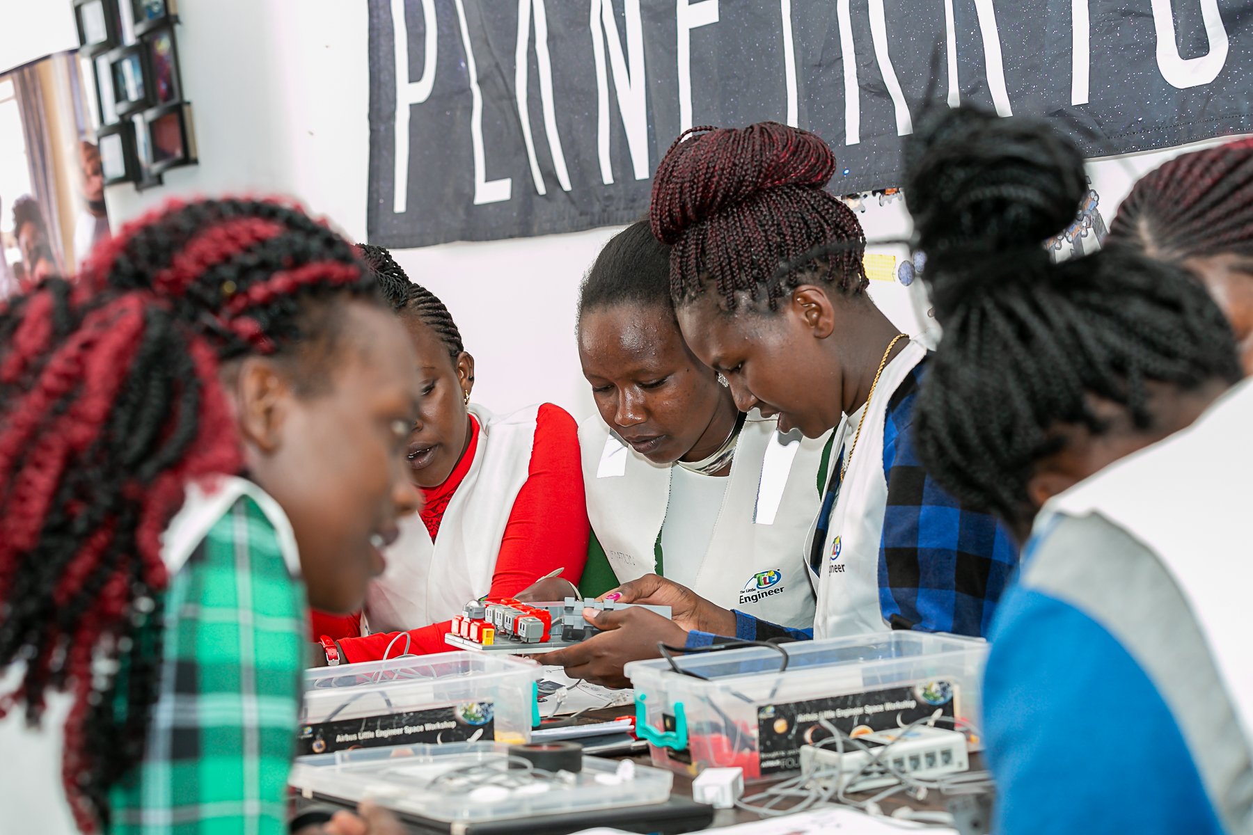 Girls in STEM Career Day @ The Travelling Telescope – Mawazo Website